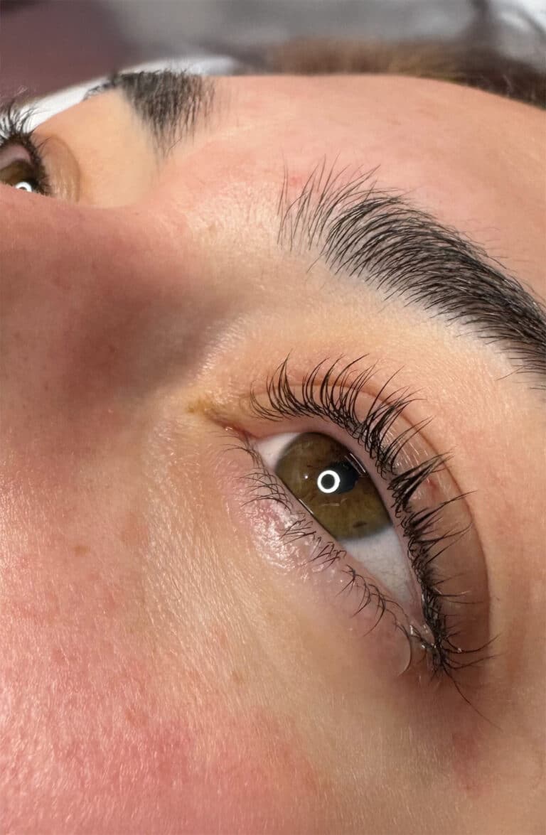 Lash Lifts and Tints in Vancouver, WA | Bare Kitty Waxing